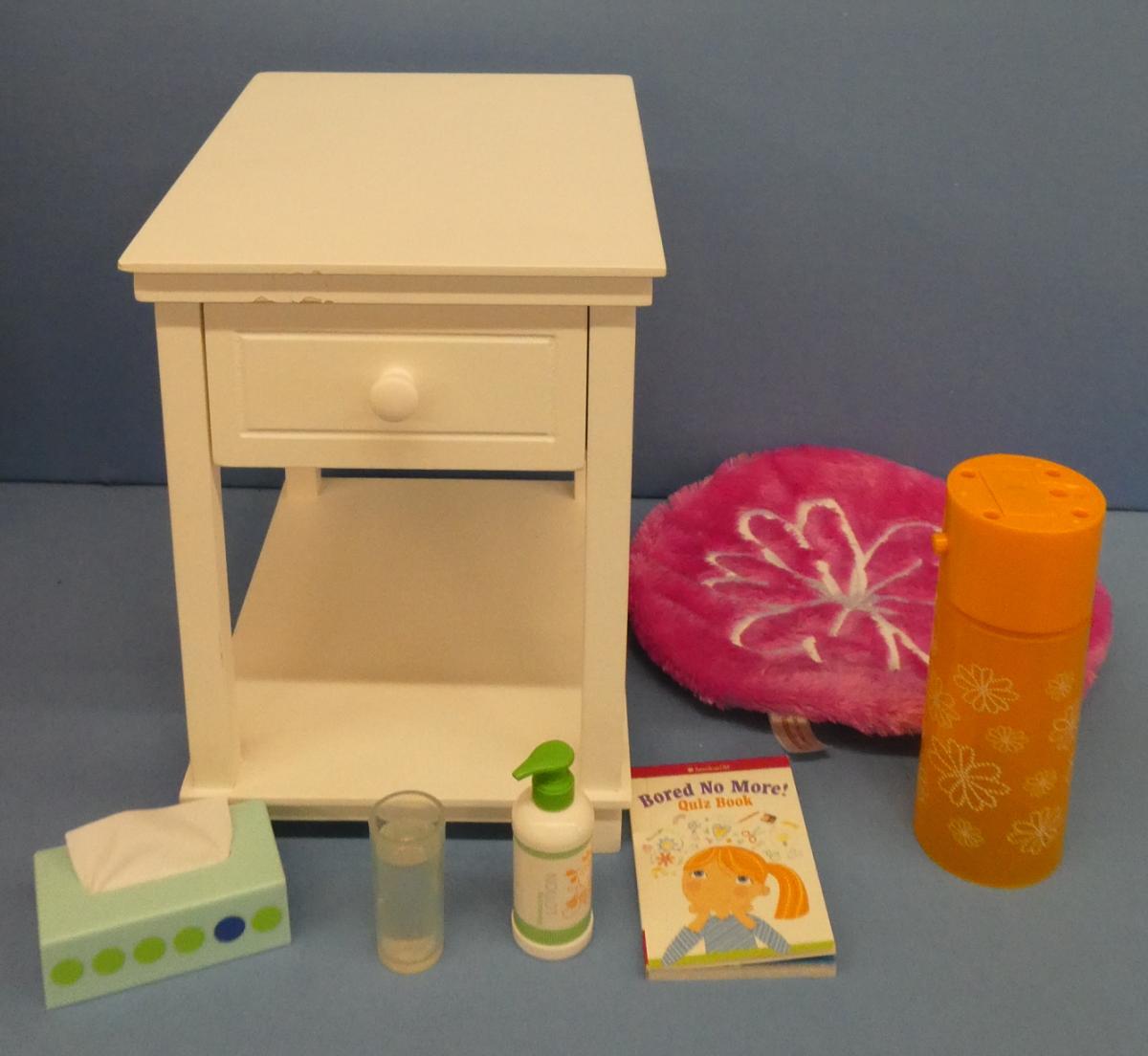 ++FM200 American Girl Felicity's Dressing Table (American Girl , Bitty ...